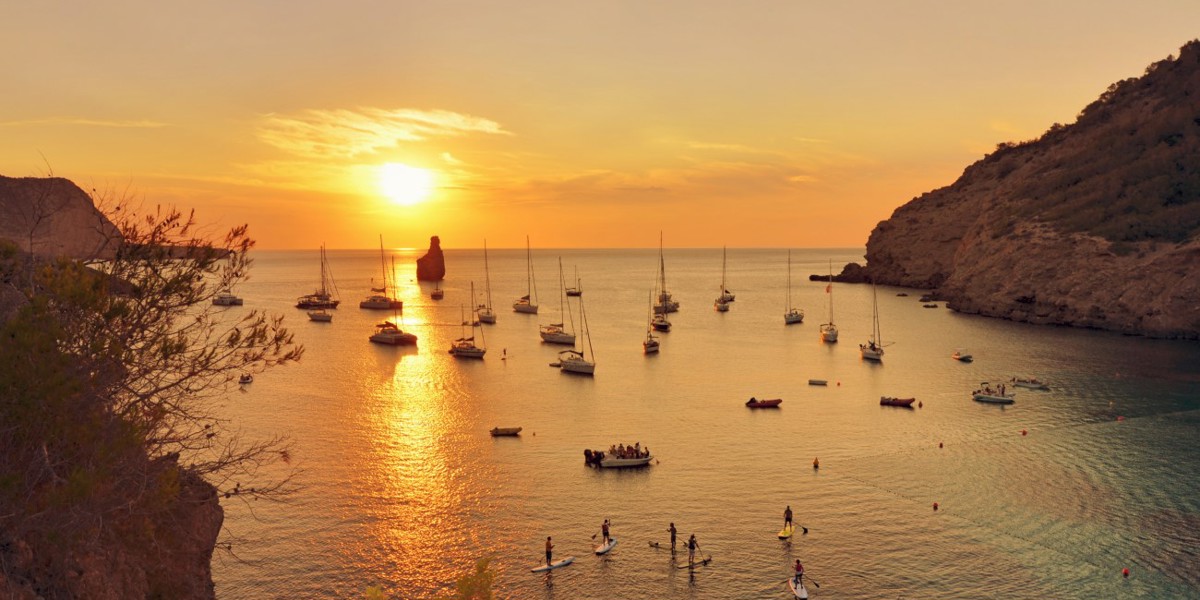 The Secrets of Ibiza's Beaches: Where to Go and What to See | Dynamic Lives