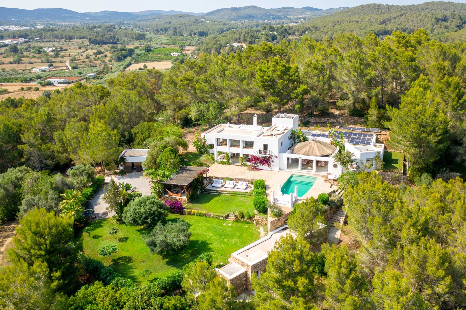 Casa Lomis | Dynamic Lives